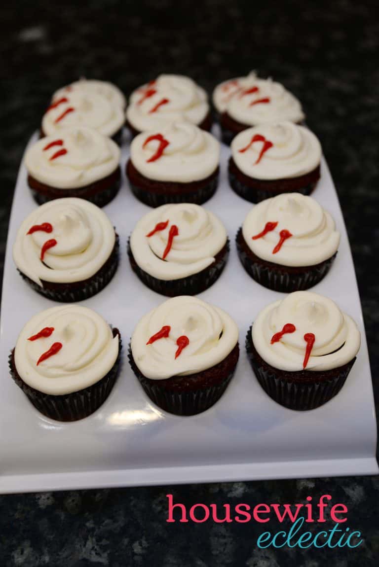 Dracula Dinner Party - Housewife Eclectic