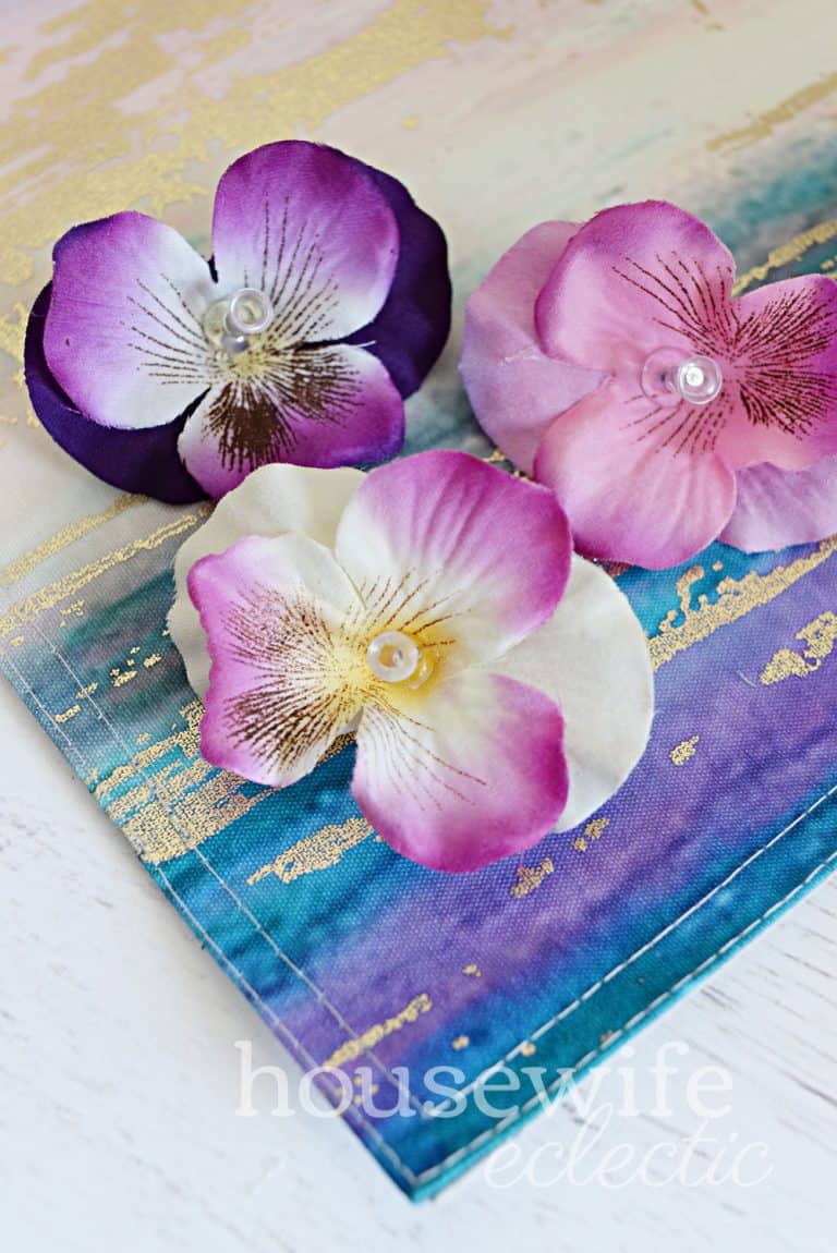 Push Pin Flowers - Housewife Eclectic