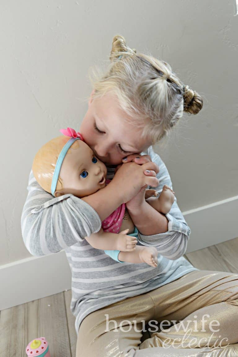Playtime with Mealtime Magic Mia - Housewife Eclectic